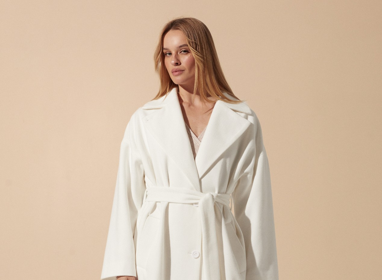Winter and Autumn Coats: How to Create a Stylish Look with a Coat ...